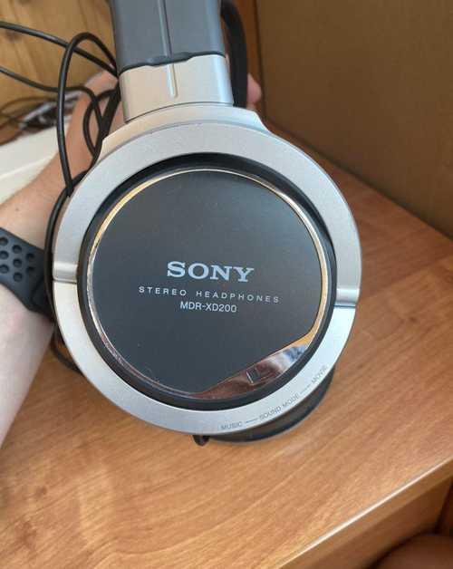 Наушники Sony MDR-XD200
