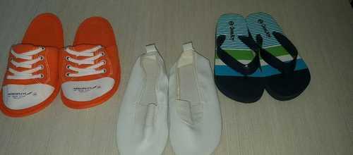 Новые сланцы тапочки чешки