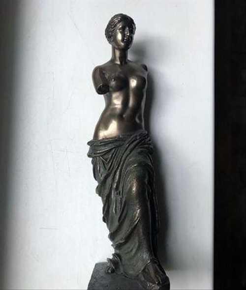 Скульптура Венеры Милосской, бронза