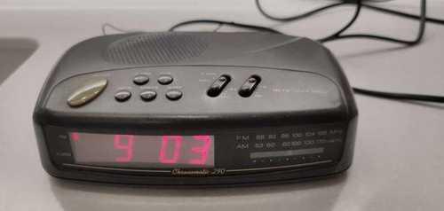 Часы настольные с радио и будильником