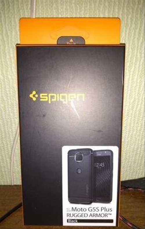 Motorola G5s Plus чехол Spigen
