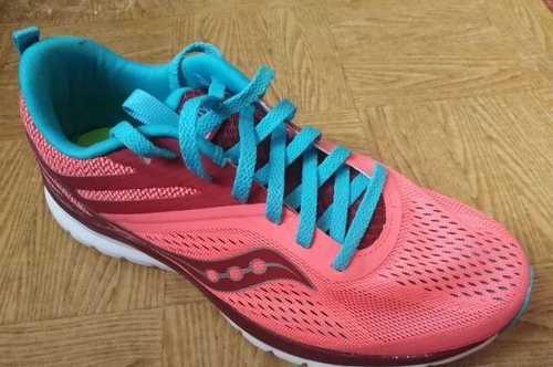 Женские кроссовки Saucony