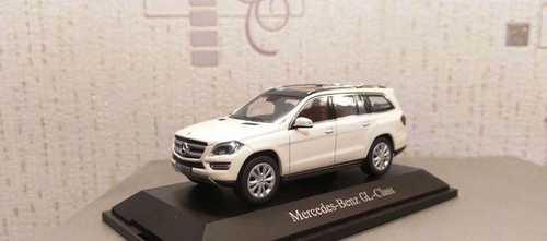 Mercedes-Benz GL-klasse 1/43