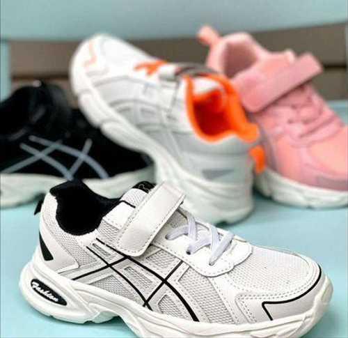 Кроссовки детские Asics