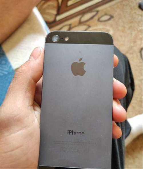 Телефон iPhone 5