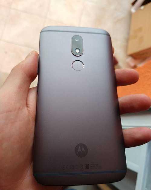 Motorola Moto M (xt1663) 16mp\32gb\3gb\2sim silver