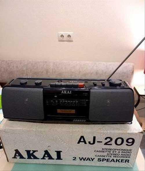 Новый кассетный магнитофон Akai AJ 209