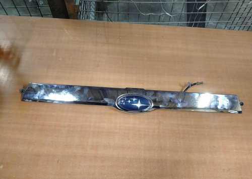 Облицовка багажной двери Subaru Impreza