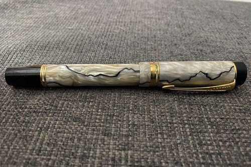 Перьевая ручка parker duofold gold