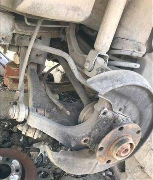 Задние привода Ауди A8 d2. 4.2л