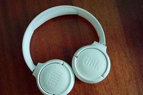 Наушники JBL