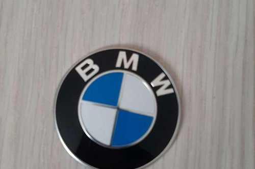 Значок bmw на капот