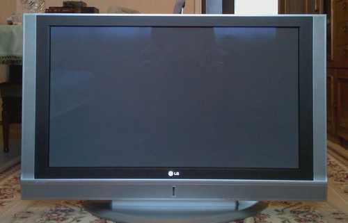 Телевизор LG 42PC1RV