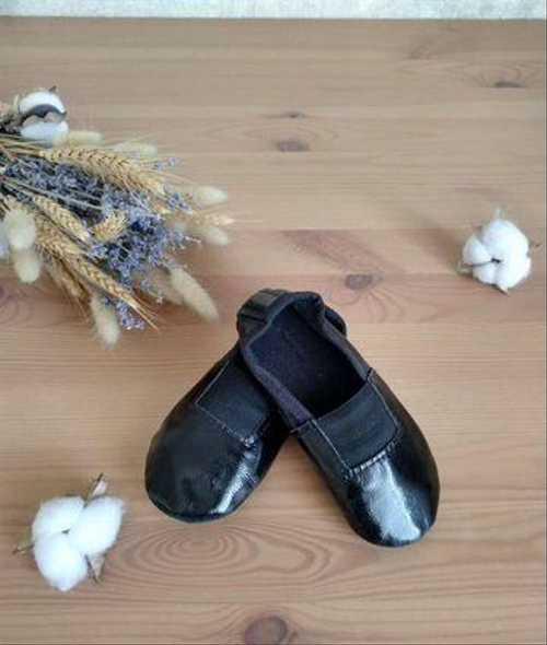 Чешки чёрные кожаные 23 размер как новые