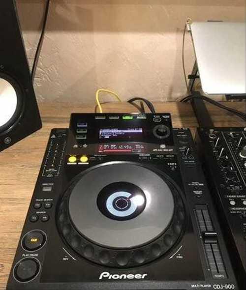 Пара Pioneer CDJ 900