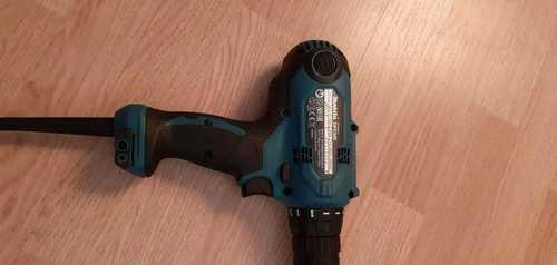 Дрель-шуроповерт makita DF0300