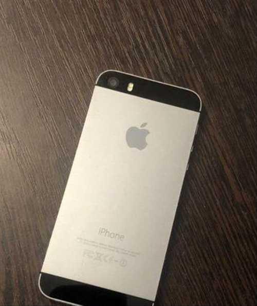 Телефон iPhone 5s