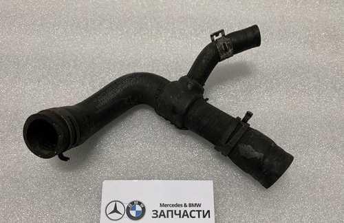 Патрубок системы охлаждения Mercedes A2712002552