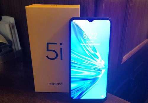 Телефон Realme 5i 4/64 В отличном состоянии. Цвет