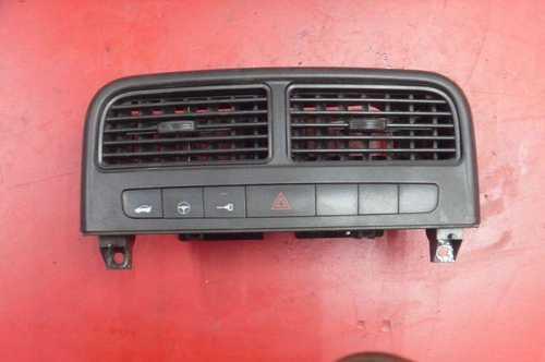 Дефлектор воздушный 735386328 Fiat Punto 3 (199)