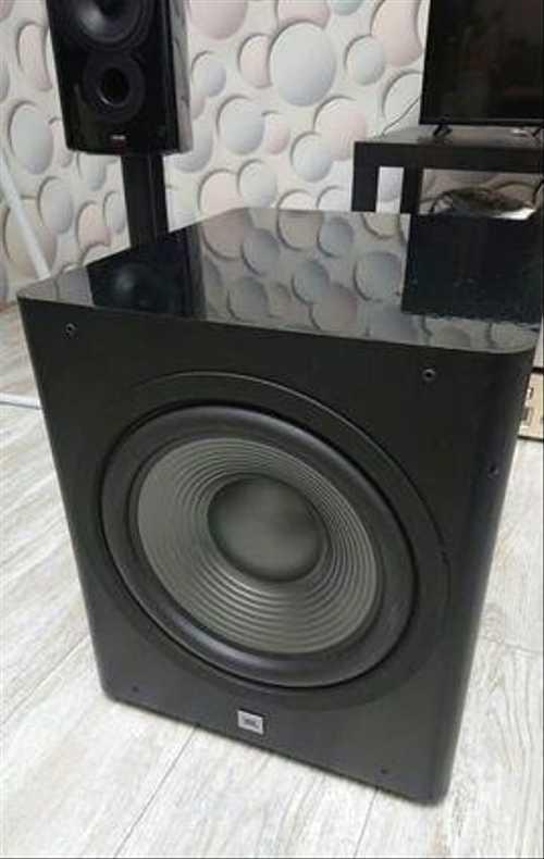 JBL Sub 260p