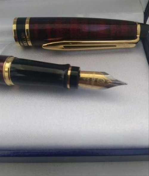 Перьевая ручка Waterman с золотым пером