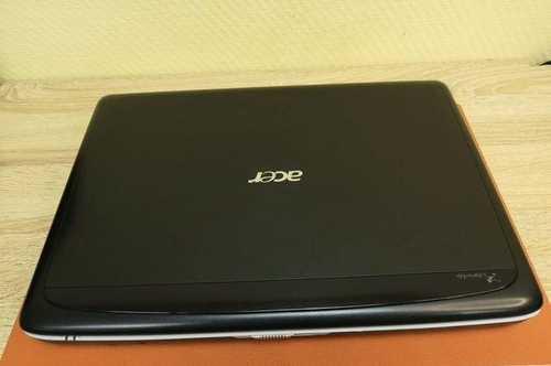 Большой ноутбук для серфинга в интернет и офиса