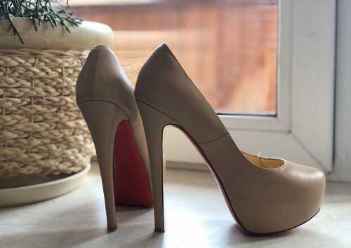Туфли Christian Louboutin, 35 размер
