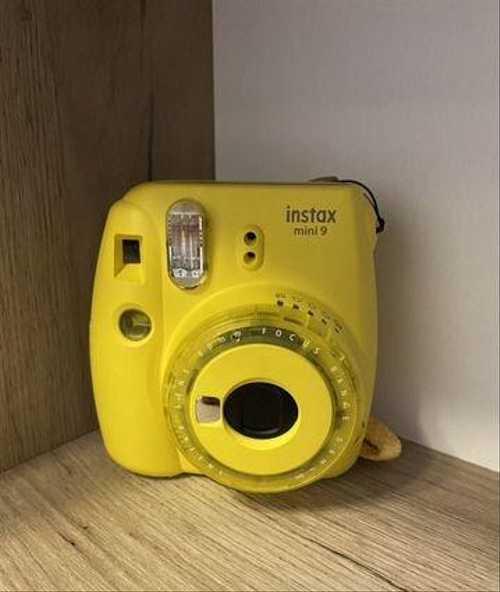 Плёночный фотоаппарат Instax Mini 9