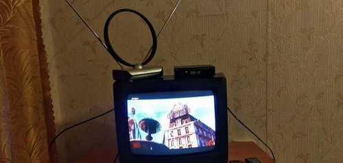 Телевизор LG CF-14F69 + тв приставка BBK+ антенна