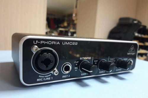 Звуковая карта behringer umc22