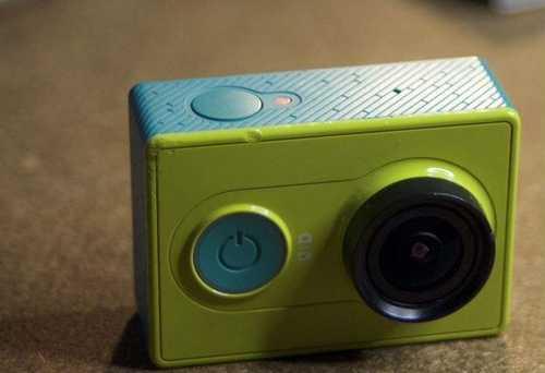 Экшен камера Xiaomi YI (зеленая)