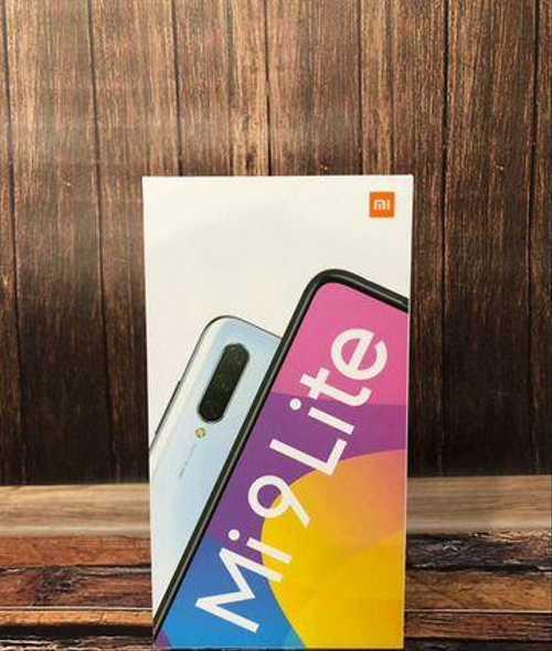 Xiaomi Mi9 Lite 6/64Gb Синий Global Version Б/У