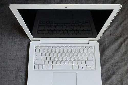 Macbook 13 2010 White