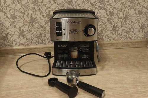 Кофемашина кофеварка рожковая endever-1060