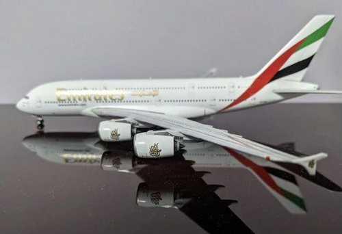 Gemini Jets Модель самолета Airbus A380-800 Emirat