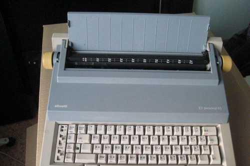 Пишущая машинка электрическая Olivetti ET 55