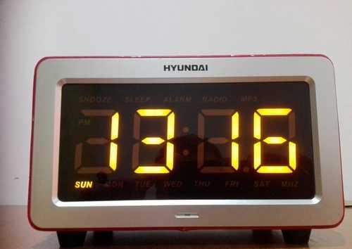 Будильник/радио/проигрыватель Hyundai