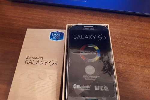 SAMSUNG Galaxy S4 Black and White Новые