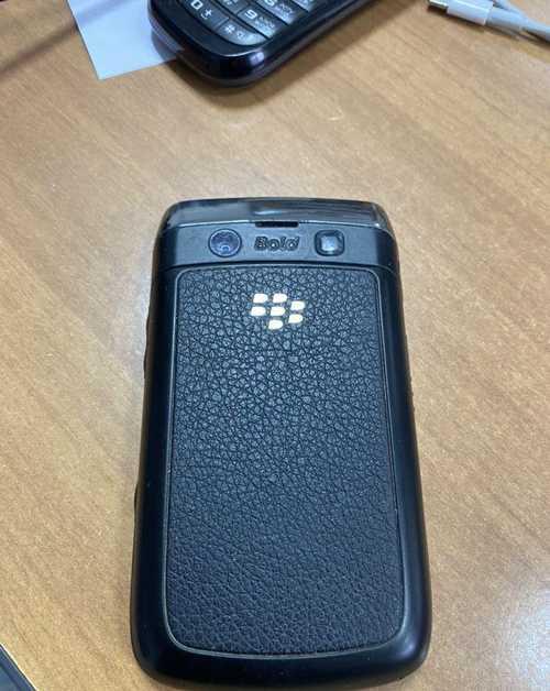Телефон BlackBerry 9700 bold