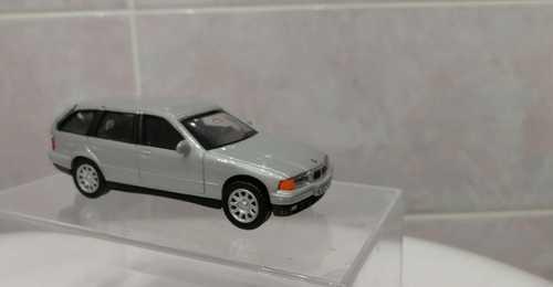 BMW E36 touring (1:43)