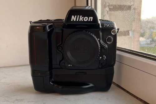 Nikon f90x с батблоком и датирующей крышкой