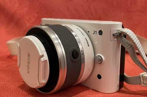 Системный фотоаппарат Nikon1 J1