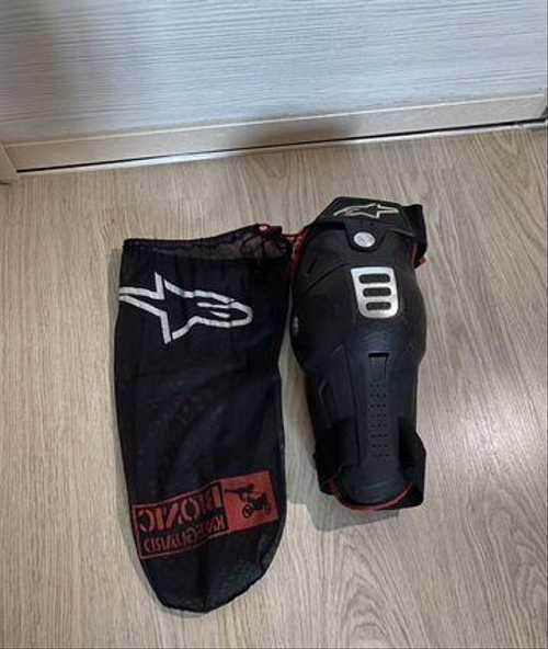 Шарнирные наколенники Alpinestars