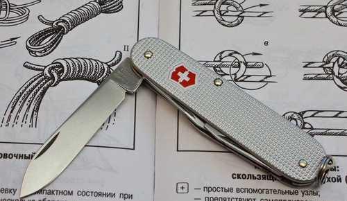 Складной нож Victorinox Cadet Alox