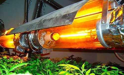 Лампа для всех стадий роста растений 400 Вт Днат