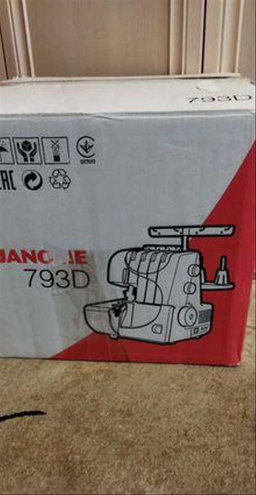 Оверлок Janome 793D