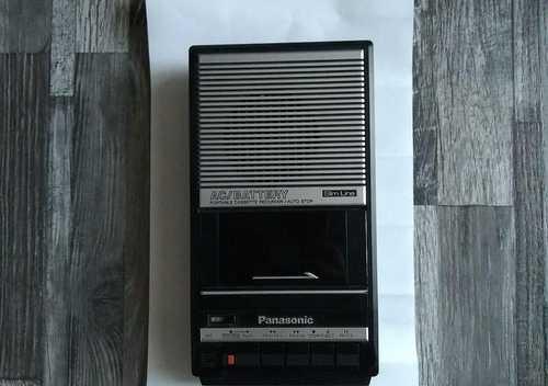 Кассетный портативный магнитофон Panasonic RQ-2104
