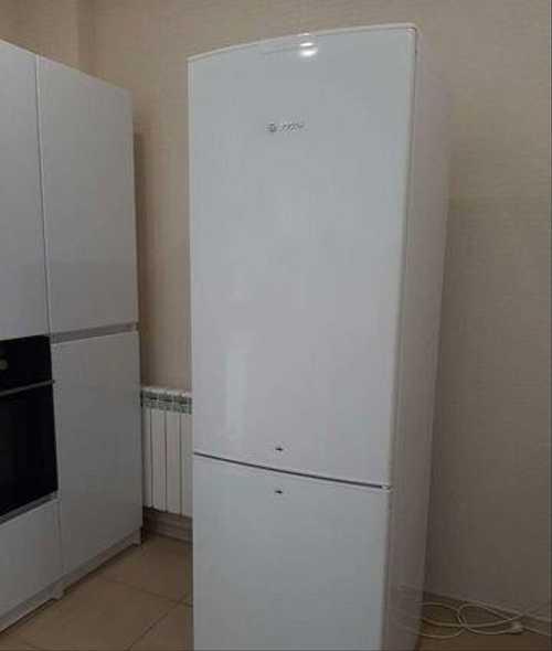 Холодильник 2-камерный Bosch KGV36X25