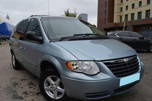 Chrysler Town Country, 2006